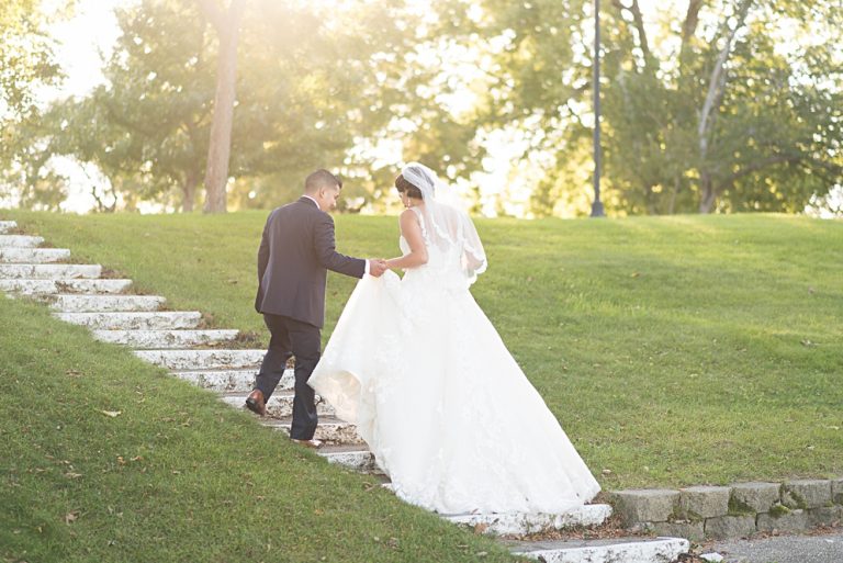 A Fall Wedding at Tuscany Falls - elizabethnord.com